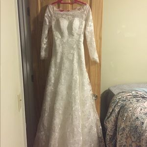 Dresses | Size 2 White Lace Wedding Gown | Poshmark